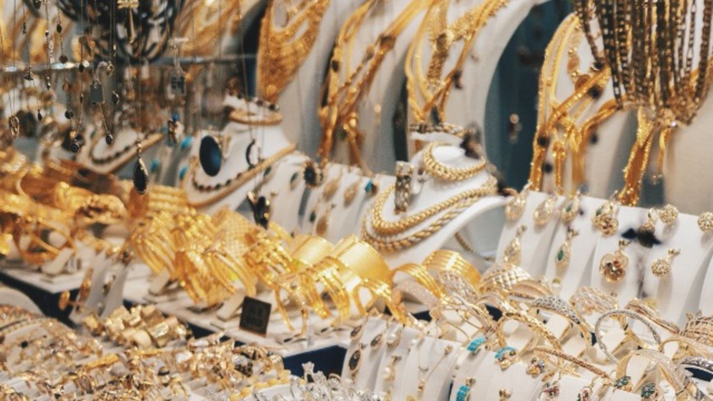 Shams Al Jabal Trading(Jewellery & Precious Stones) in The Palm Deira ...