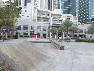 Bay Avenue Park(Parks & Beaches) in Business Bay, Dubai - HiDubai