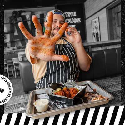 Slaw Restaurant(Restaurants & Bars) in Al Barsha 3, Dubai - HiDubai