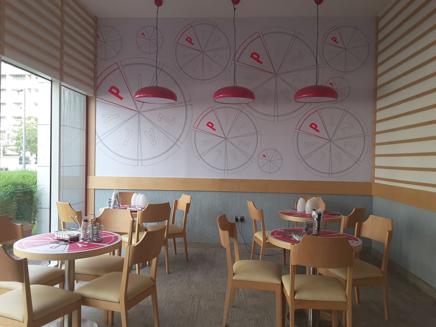 Pizzaly Restaurant(Restaurants & Bars) in Dubai Marina (Marsa Dubai ...
