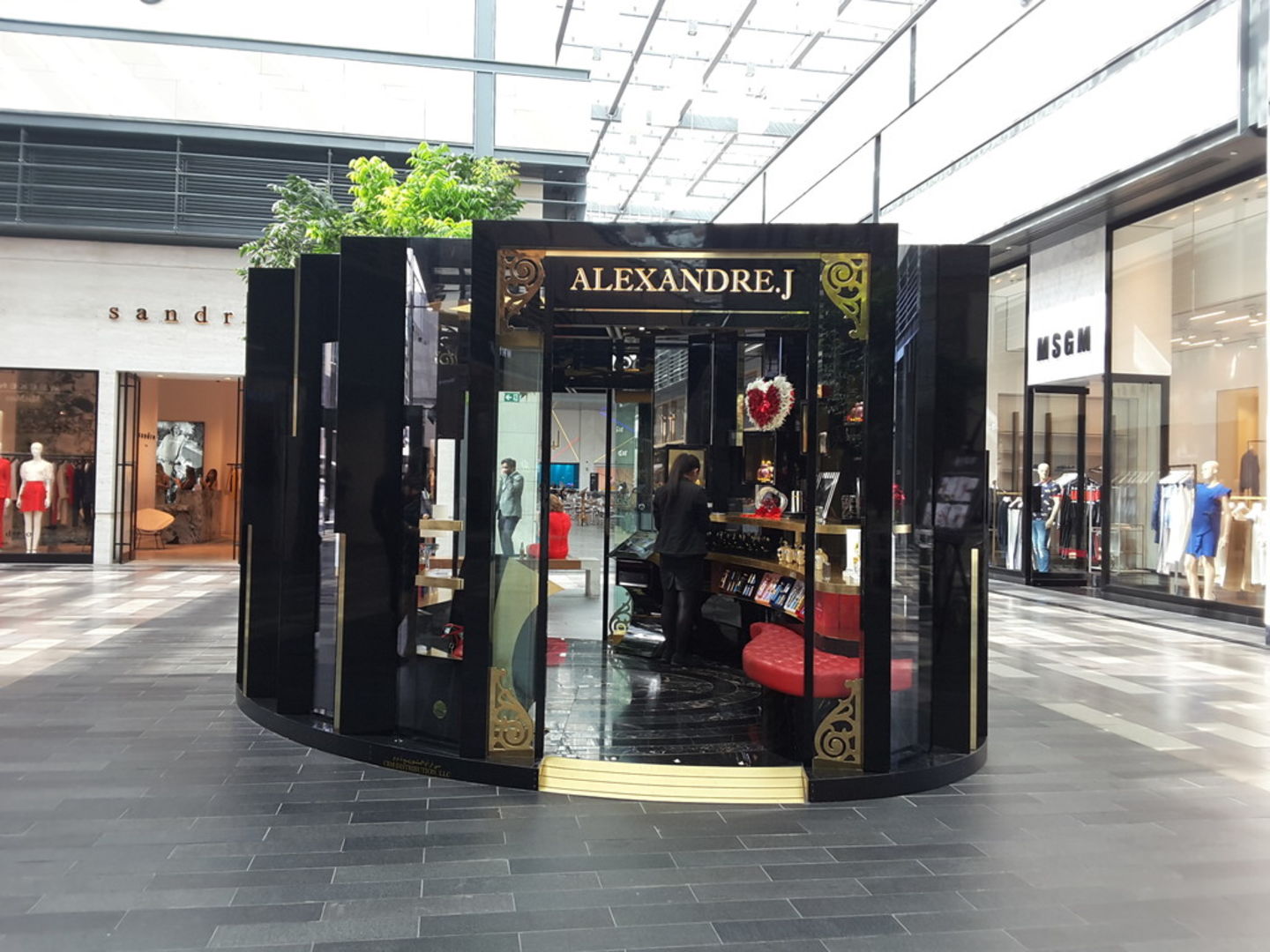 Alexandre. J(Beauty & Cosmetics Stores) in Al Wasl, Dubai - HiDubai