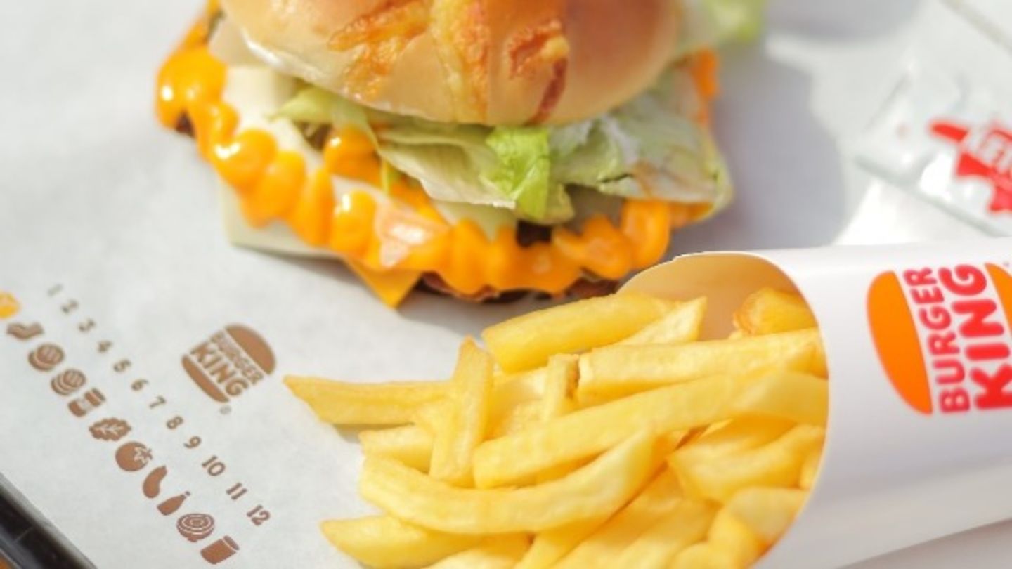 Burger King(Restaurants & Bars) in Mirdif, Dubai - HiDubai