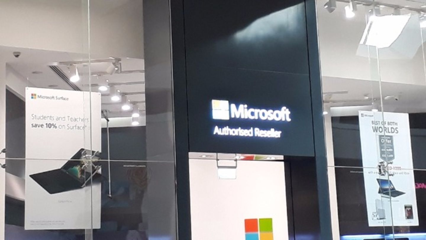 Microsoft(Consumer Electronics) in Burj Khalifa, Dubai - HiDubai