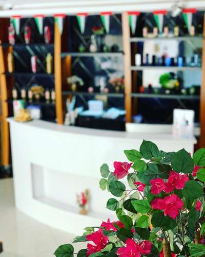 Carnival Health Spa(Wellness Services & Spas) in Jumeirah 3, Dubai ...