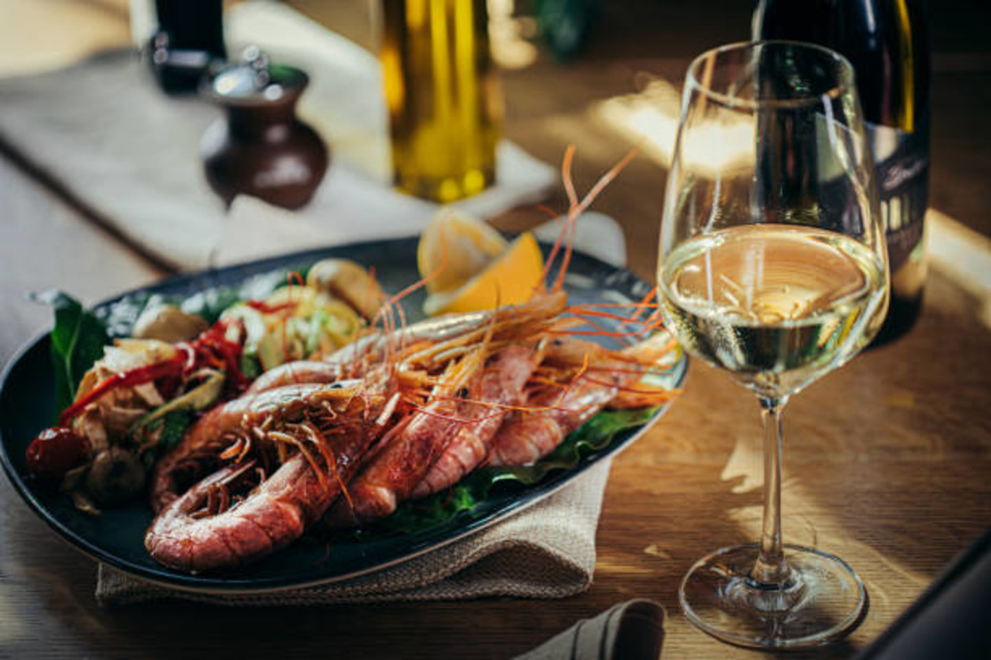 C Box Seafood Restaurant(Restaurants & Bars) in Al Barsha 1, Dubai ...