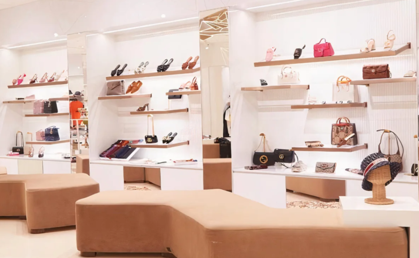 Luxury King Trading(Fashion) in Jumeirah 3, Dubai - HiDubai