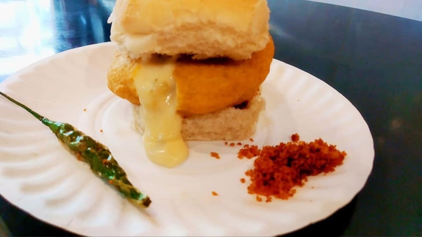 Mumbai Adda Cafeteria(Cafeterias) in Meena Bazar (Al Souq Al Kabeer ...