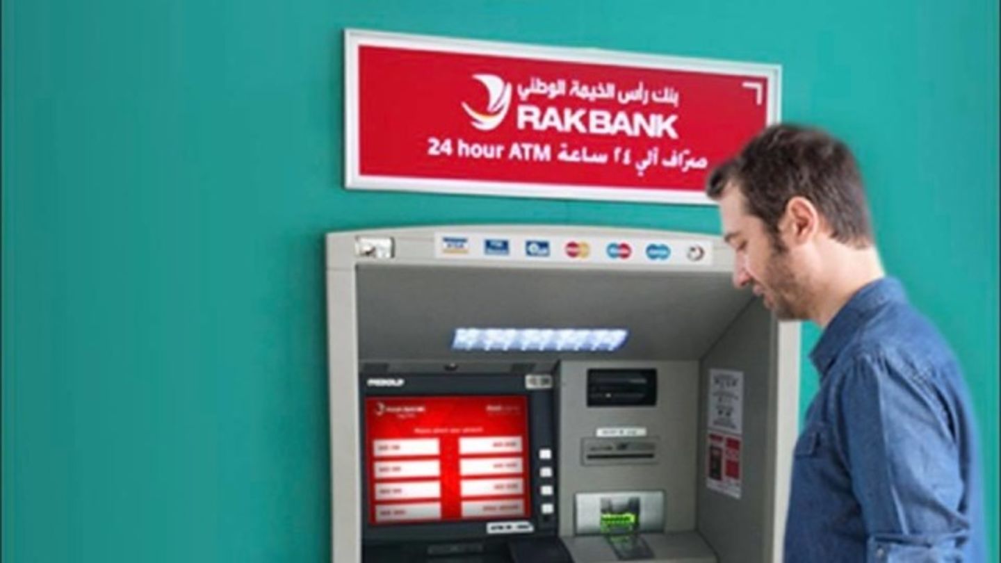 Rak Bank Atm(Banks & ATMs) in Al Muteena, Dubai - HiDubai