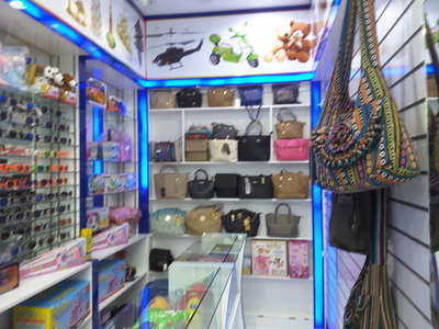 Al Ruwais Gift Trading(Souvenirs & Gifts) in Al Rigga, Dubai - HiDubai