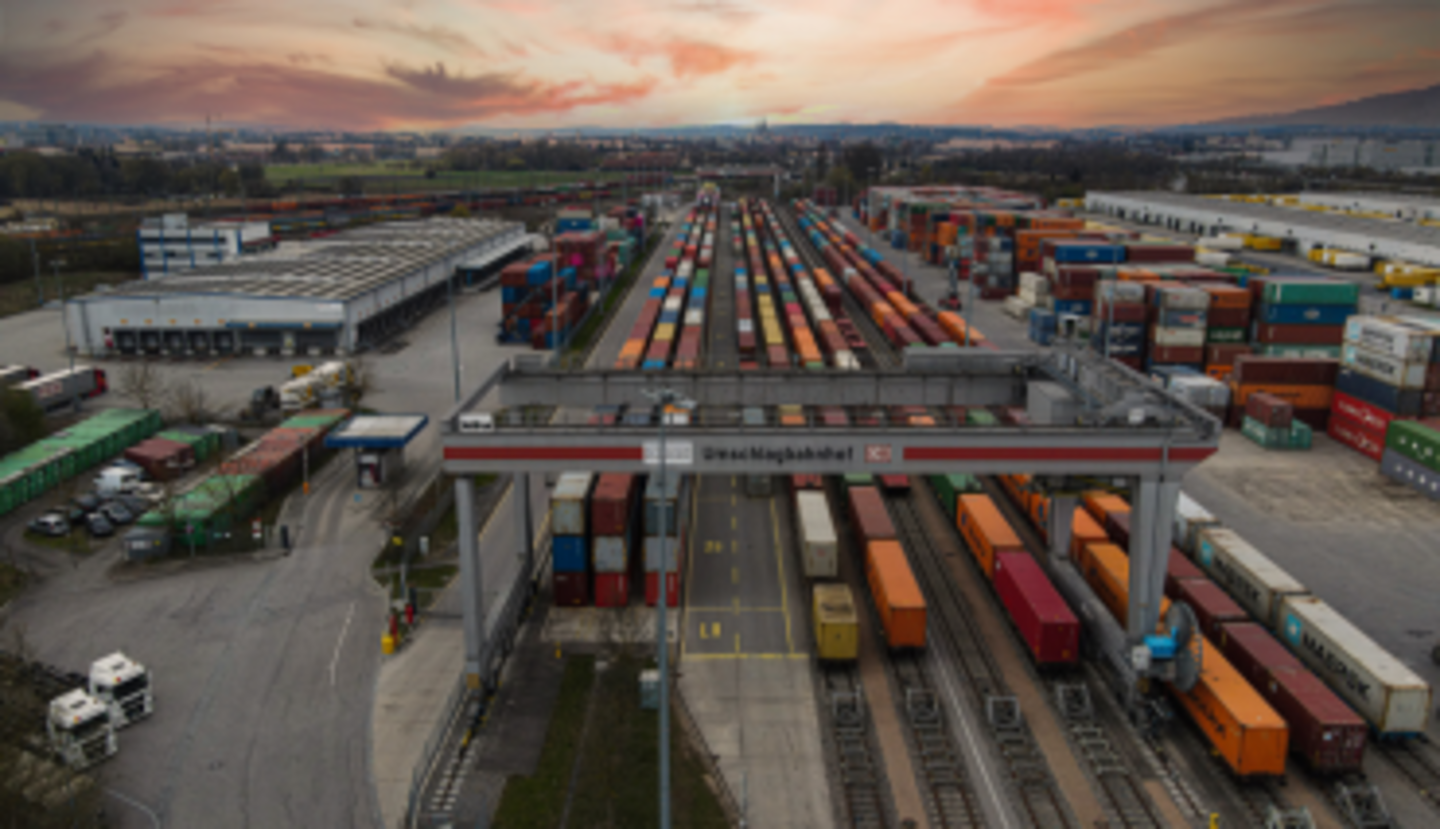 Arrange Shipping And Transport(Sea Cargo Services) in Al Ras, Dubai ...