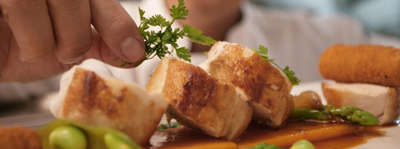 Zuri Restaurant(Restaurants & Bars) in Al Barsha 1, Dubai - HiDubai