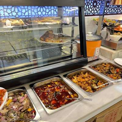 Happy Sunday Restaurant(Restaurants & Bars) in Al Karama, Dubai - HiDubai