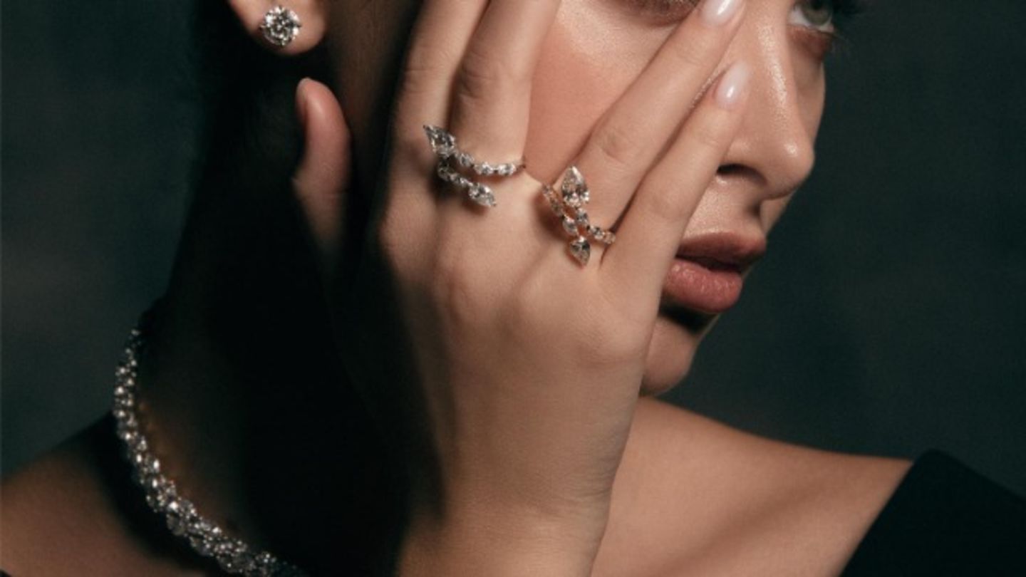 Yessayan(Jewellery & Precious Stones) in Al Barsha 1, Dubai - HiDubai