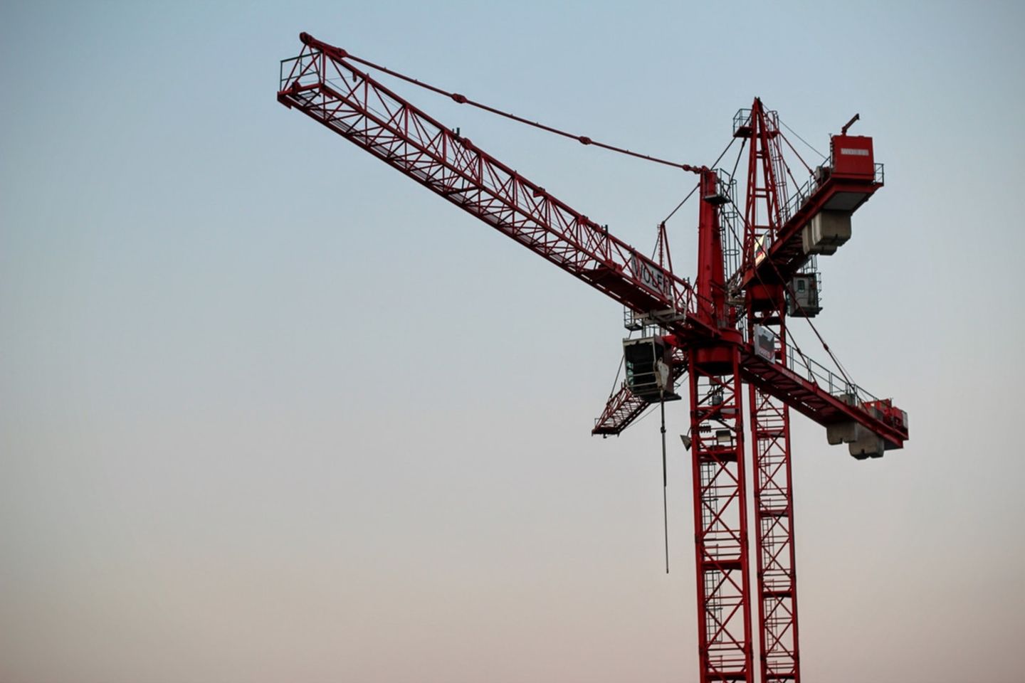 Modern Emirates Heavy Cranes Reviews & Ratings - HiDubai