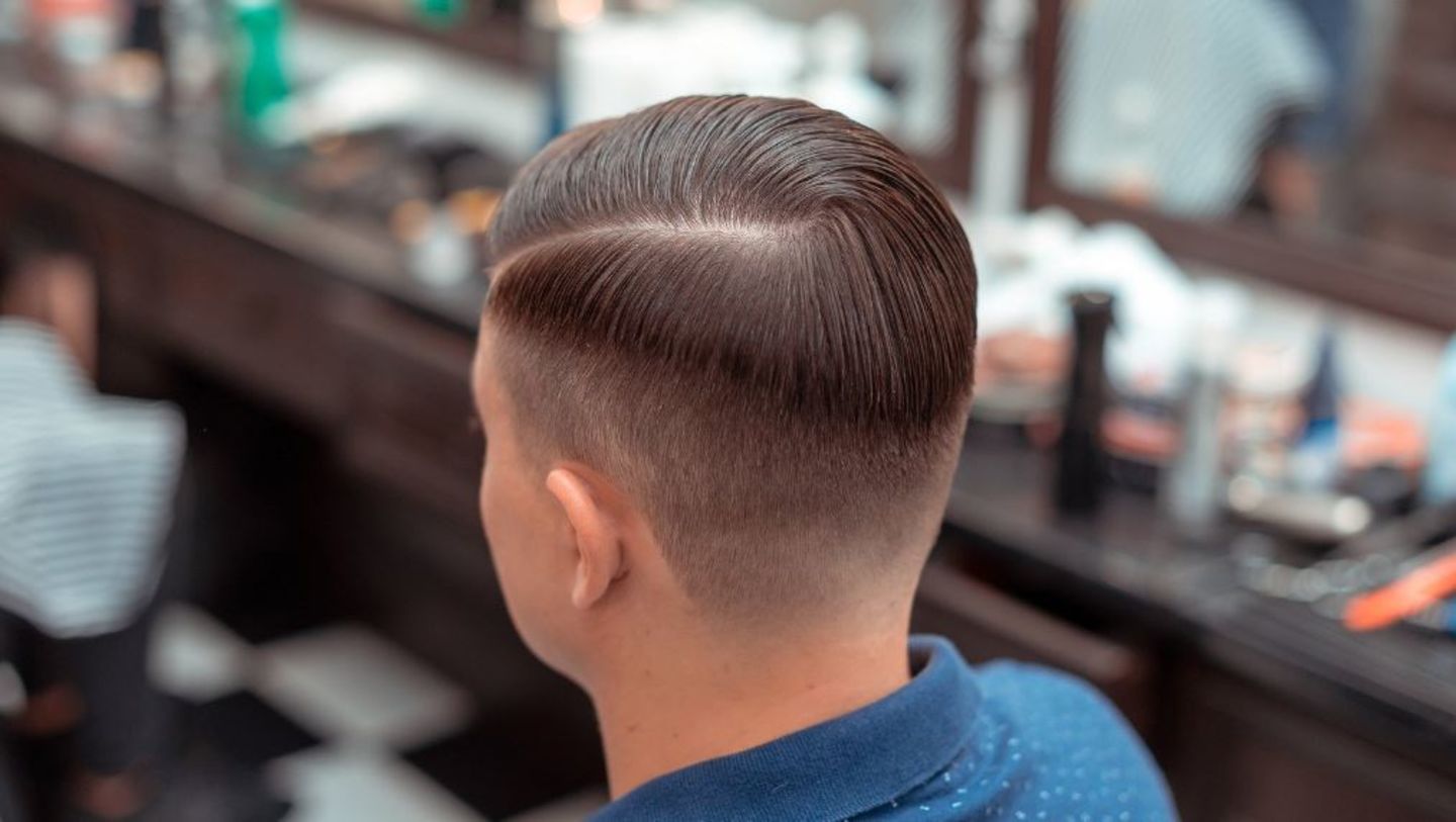 Creative Clippers Gents Salon(Beauty Salons) in Al Karama, Dubai - HiDubai