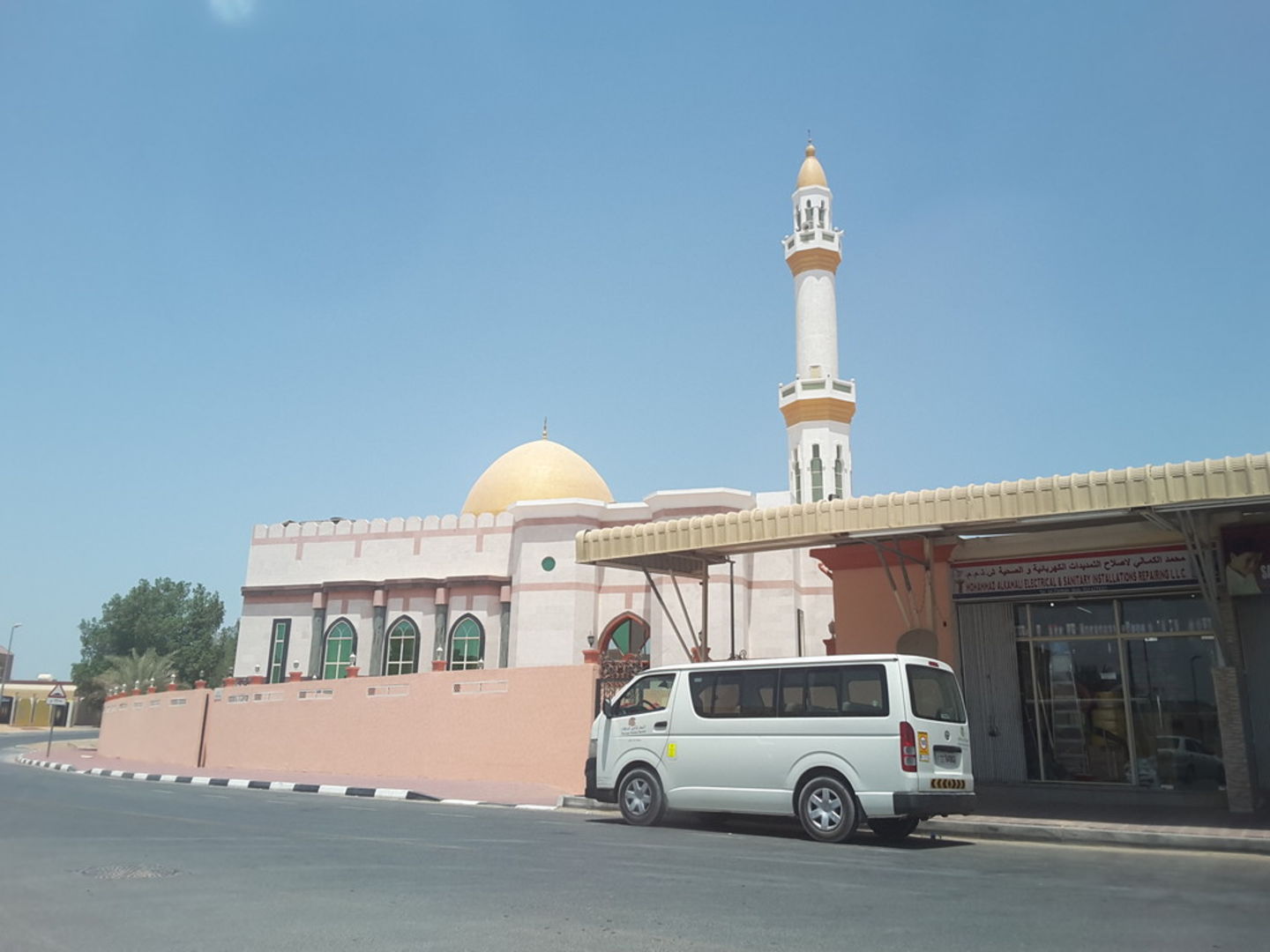 Al Kamali Mosque(Religious Centres) in Al Warqa'a 3, Dubai - HiDubai