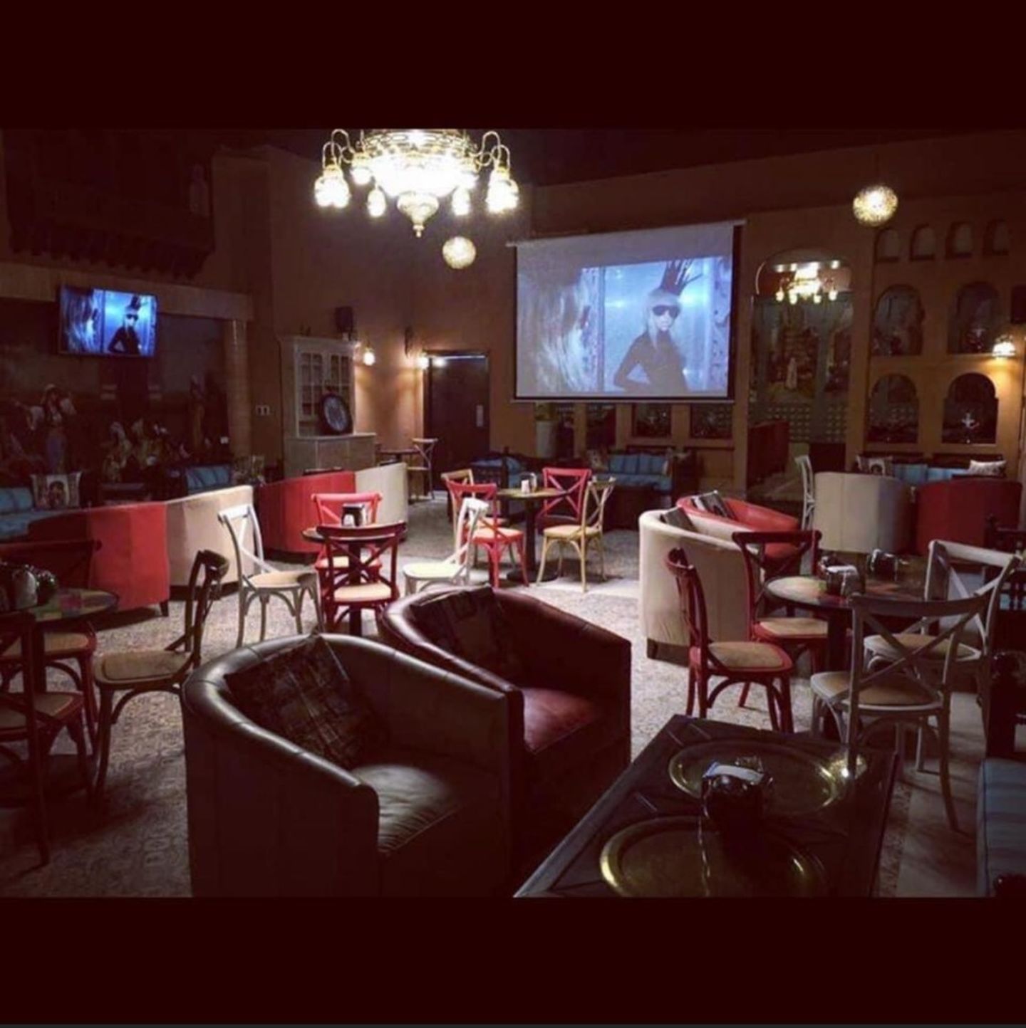 Azar Restaurant & Cafe(Restaurants & Bars) in Business Bay, Dubai - HiDubai