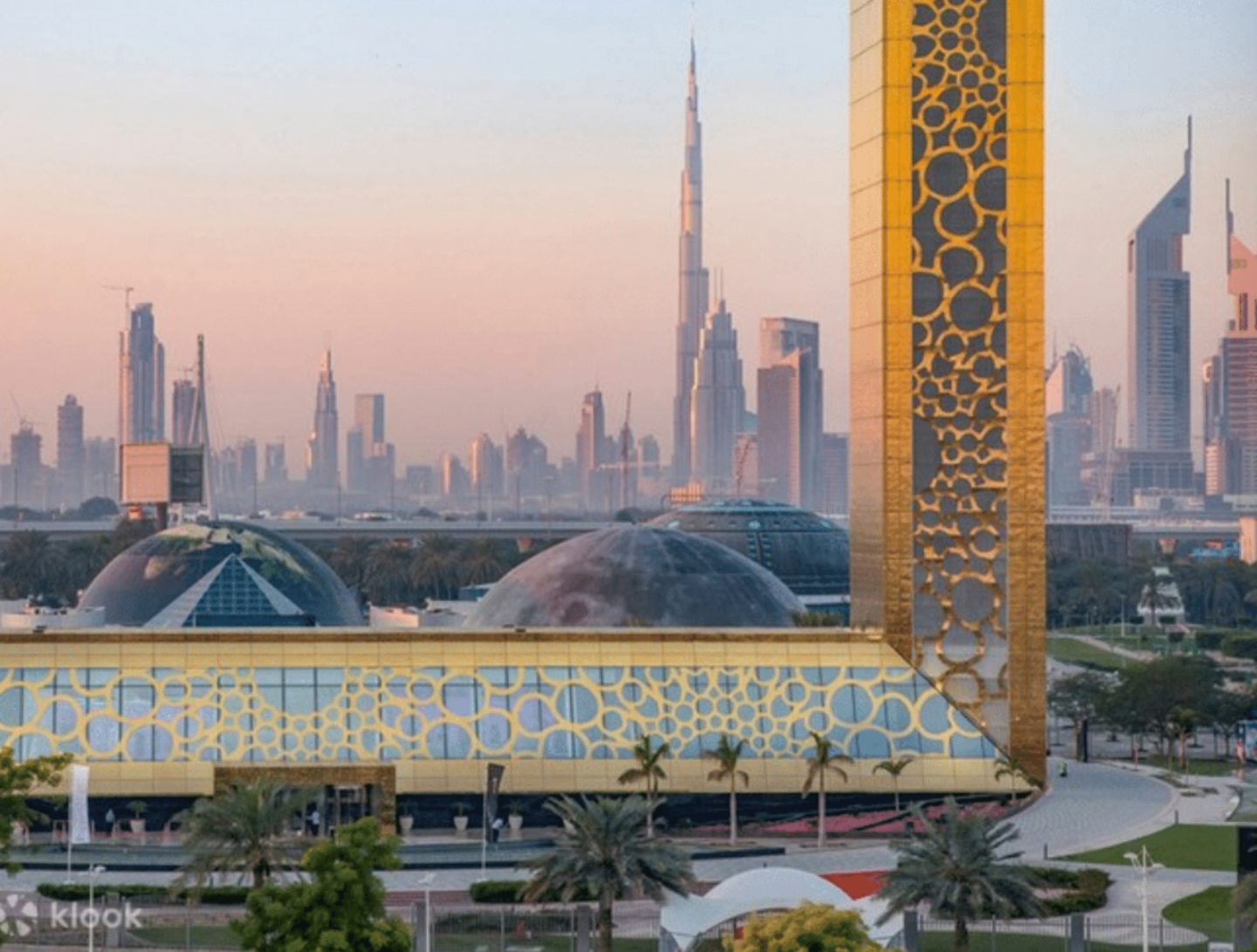 Smart Sky Tourism(Travel & Ticketing Agencies) in Al Murar, Dubai - HiDubai