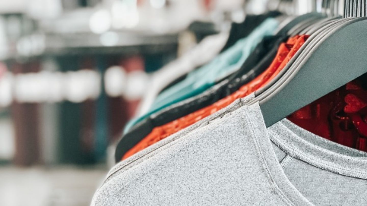 Rokit Readymade Garments Trading(Apparel) in Al Karama, Dubai - HiDubai