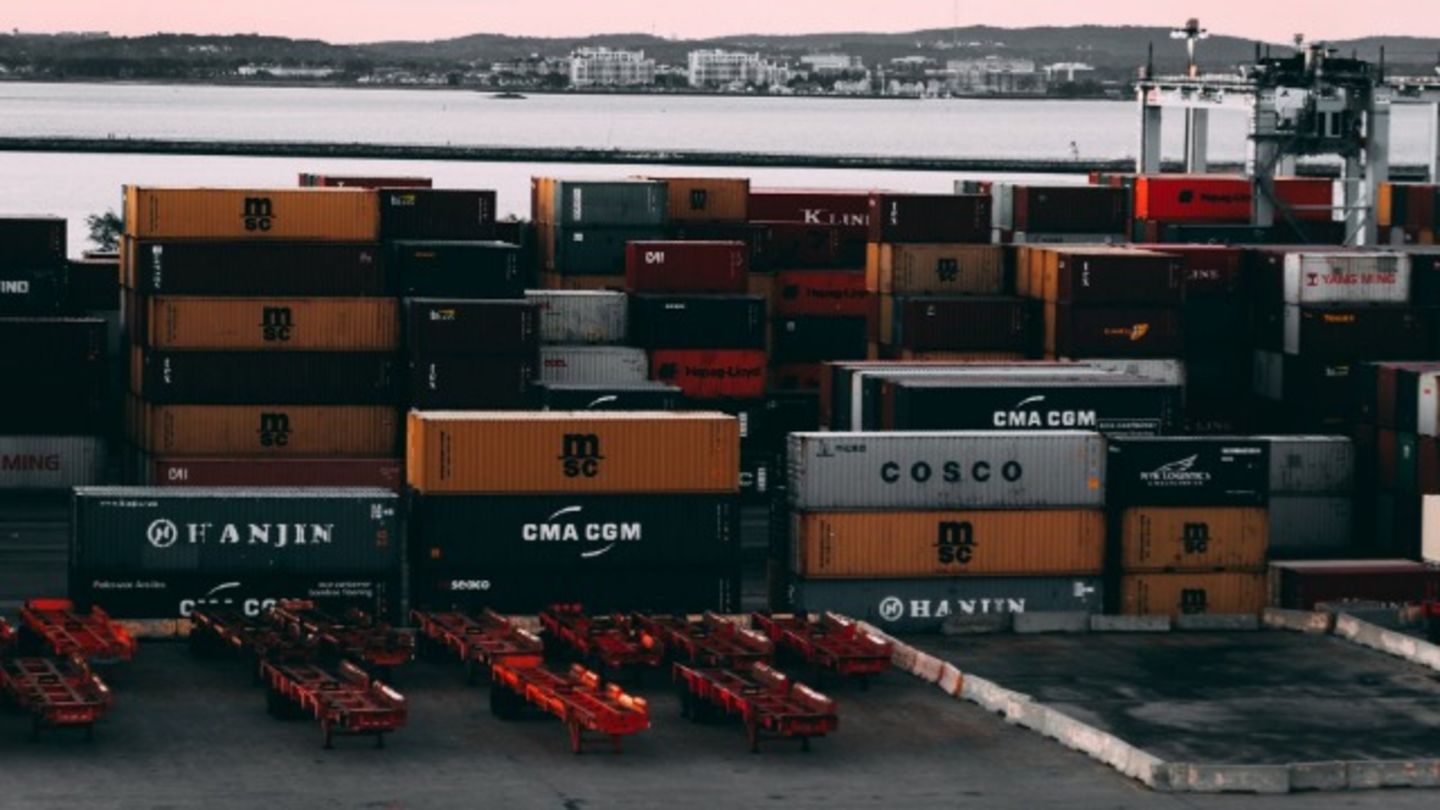 MMT Express Cargo(Air Cargo Services) in Al Murar, Dubai - HiDubai