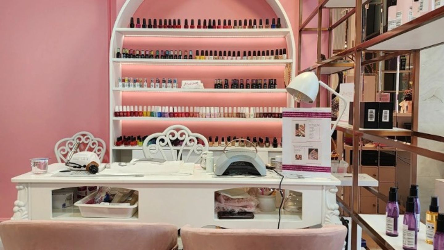 Pinky Pink Beauty Salon Dubai Photos