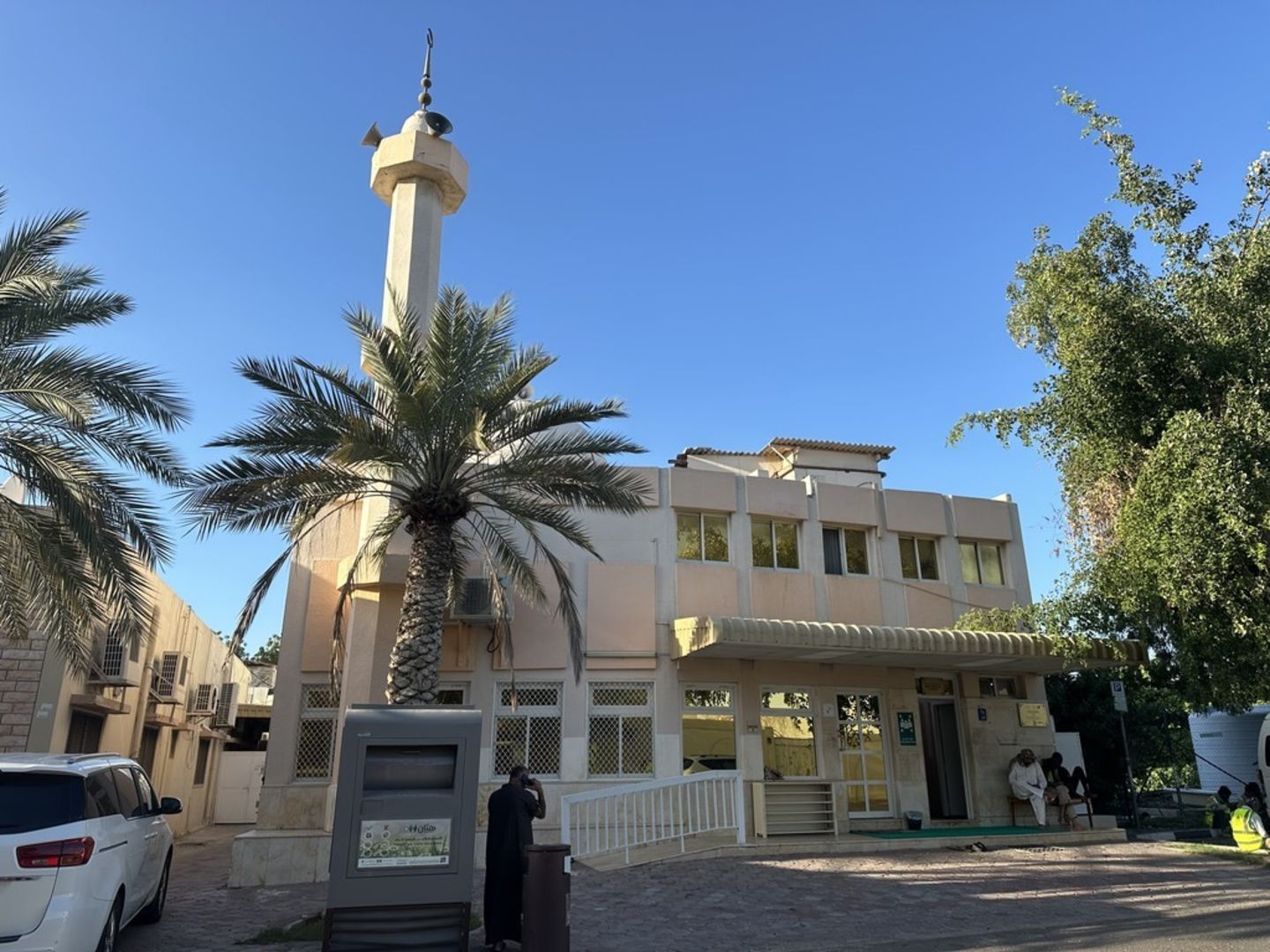 Al Rahmani Masjid(Religious Centres) in Abu Hail, Dubai - HiDubai