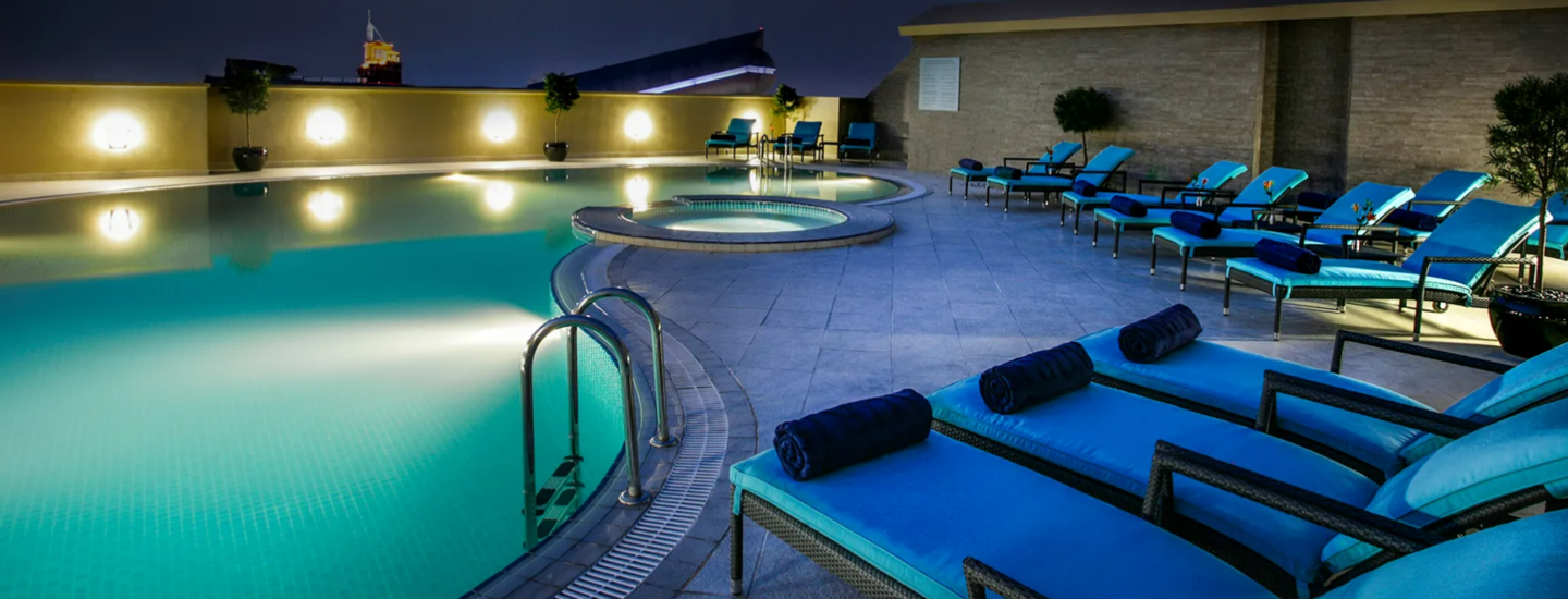 Zoviac pool Bar(Restaurants & Bars) in Al Barsha 1, Dubai - HiDubai