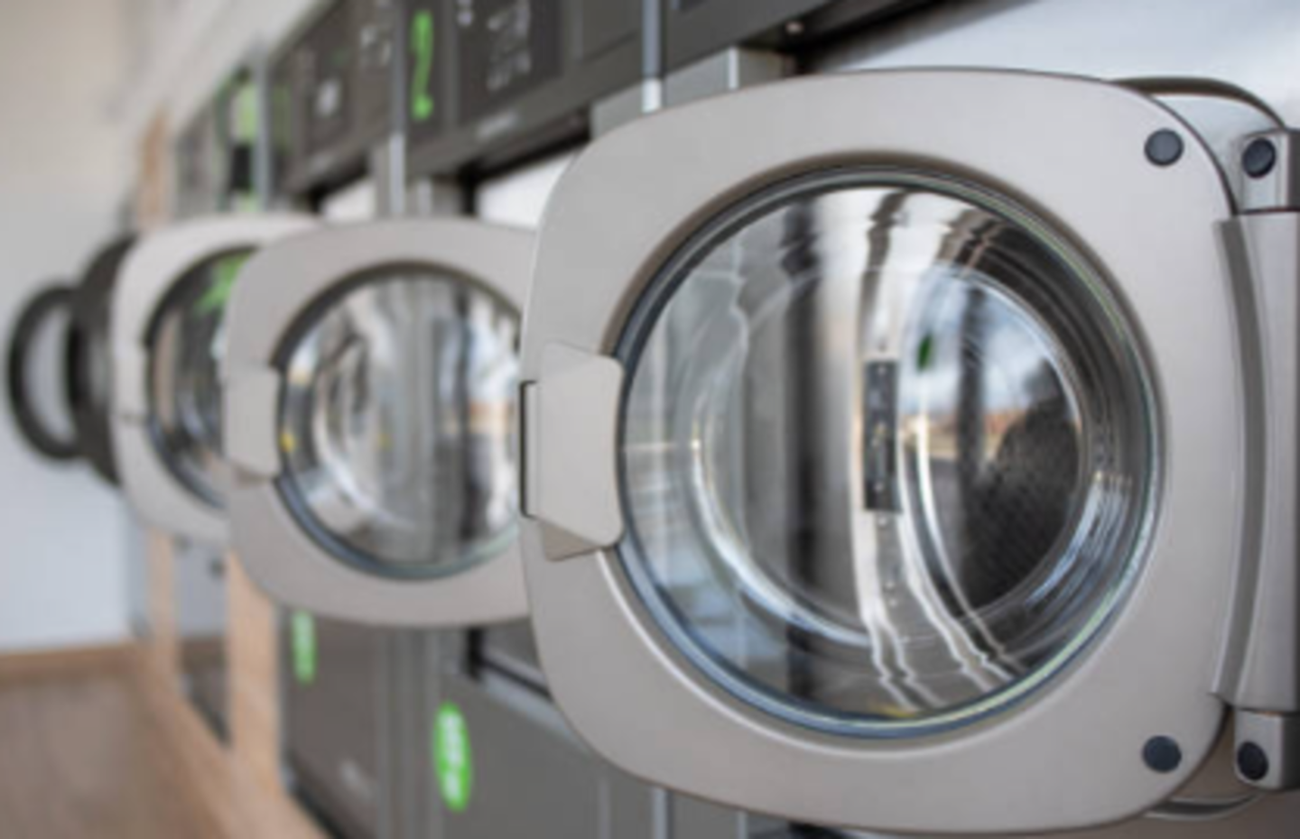 Happy Bubble Laundry(Laundry) in Al Merkadh, Dubai - HiDubai