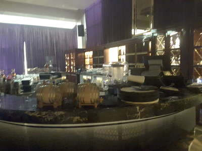 D70 Bar(Restaurants & Bars) in Al Garhoud, Dubai - HiDubai