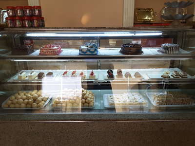 Iranian Sweets(Bakeries, Desserts & Sweets) in Al Jafiliya, Dubai - HiDubai