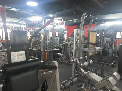 Eagle Gym(Gyms, Fitness Centres & Pools) in Al Karama, Dubai - HiDubai