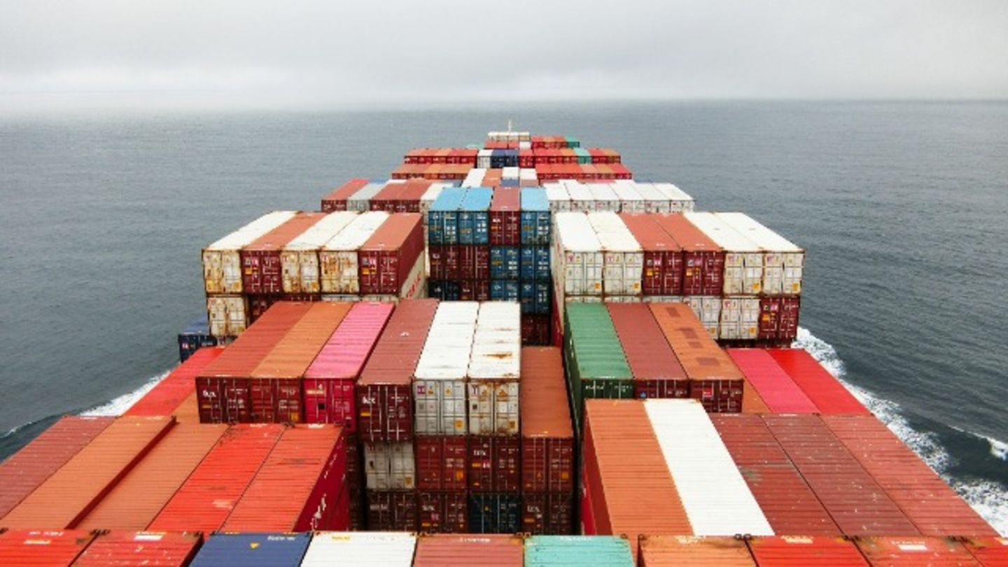 Muhammad Saeed Ghulam Cargo Loading & Unloading Services(Sea Cargo ...