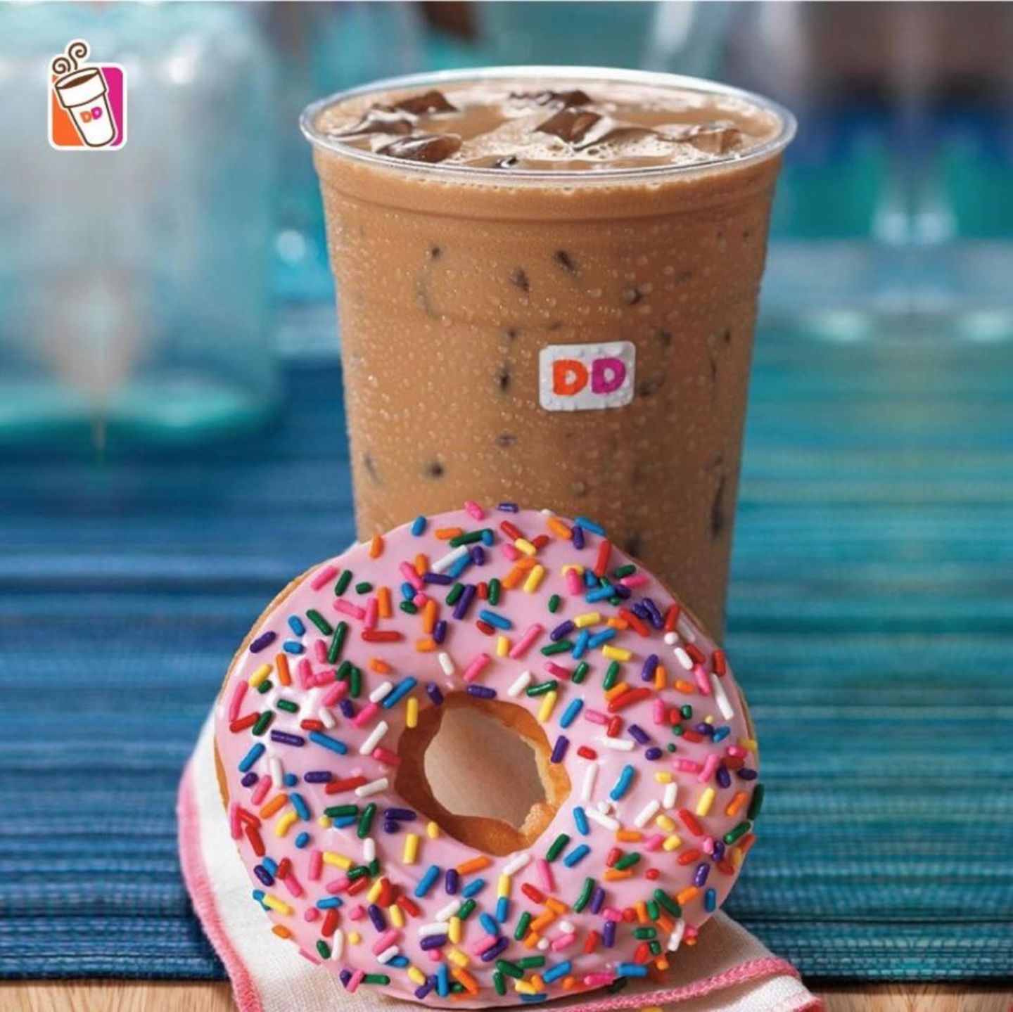 Dunkin Donuts(Bakeries, Desserts & Sweets) in Mankhool, Dubai - HiDubai