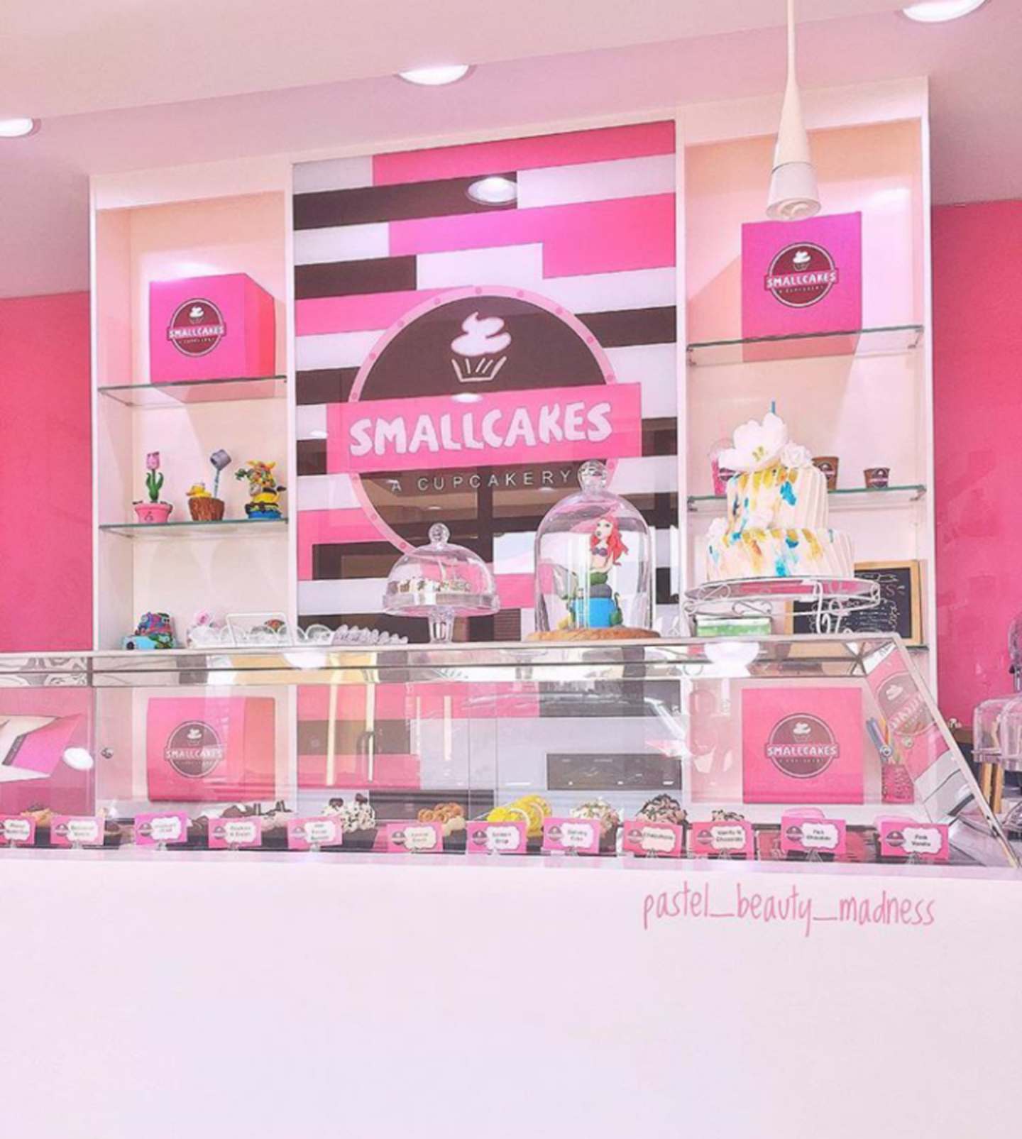 Smallcakes A Cupcakery(Bakeries, Desserts & Sweets) in Al Bada', Dubai ...