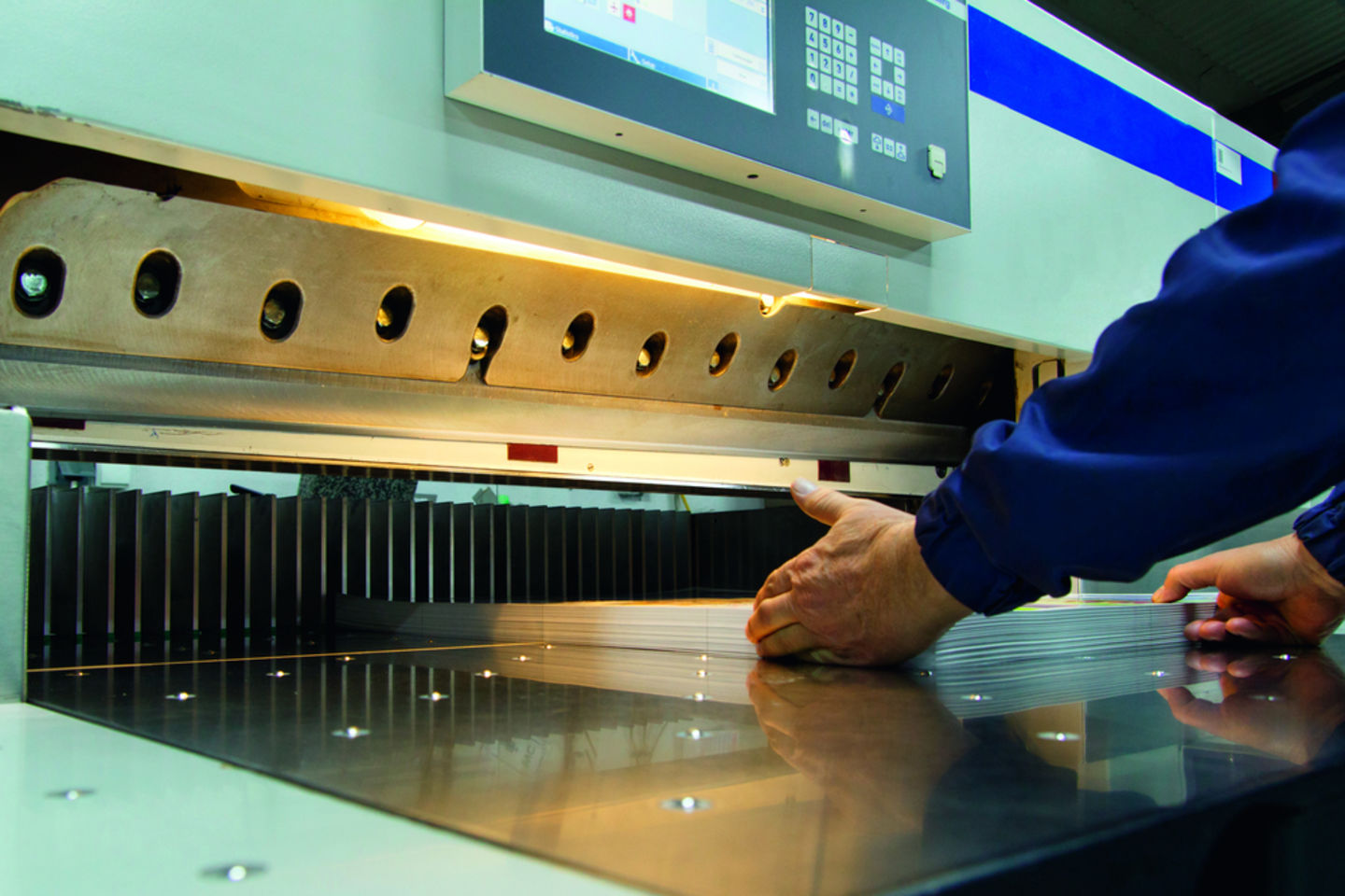 DESCO Copy & Print Center(Printing & Typing Services) in Jumeirah Lake ...