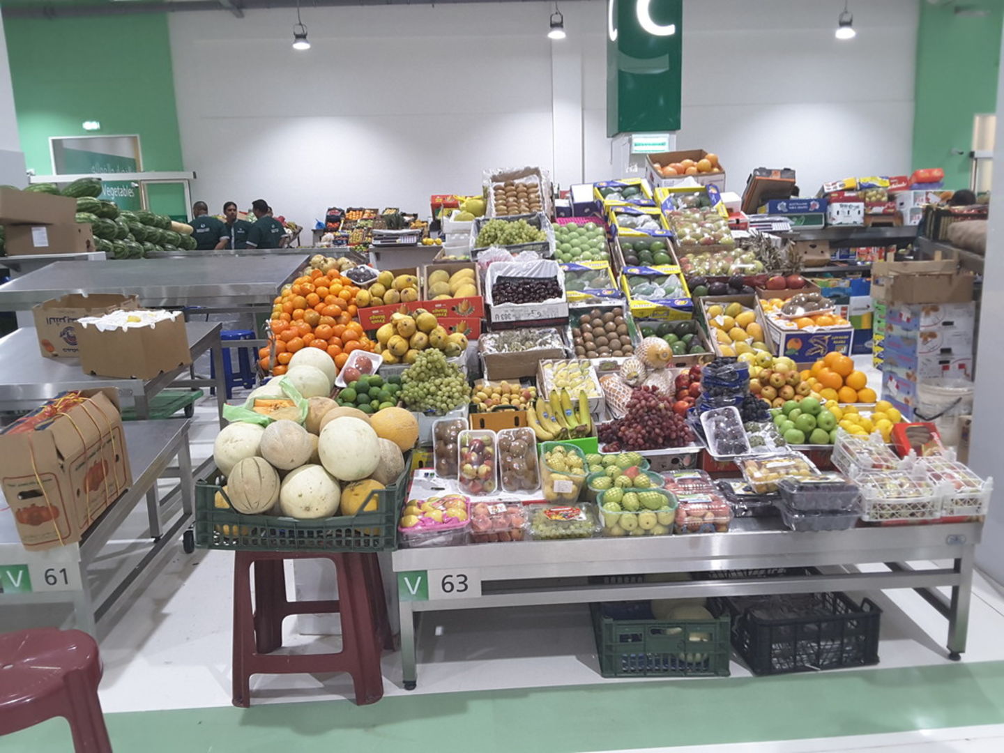 Amna Sultan Juma Vegetables(Distributors & Wholesalers) in Corniche ...
