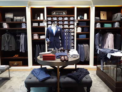 Hackett London(Apparel) in Burj Khalifa, Dubai - HiDubai