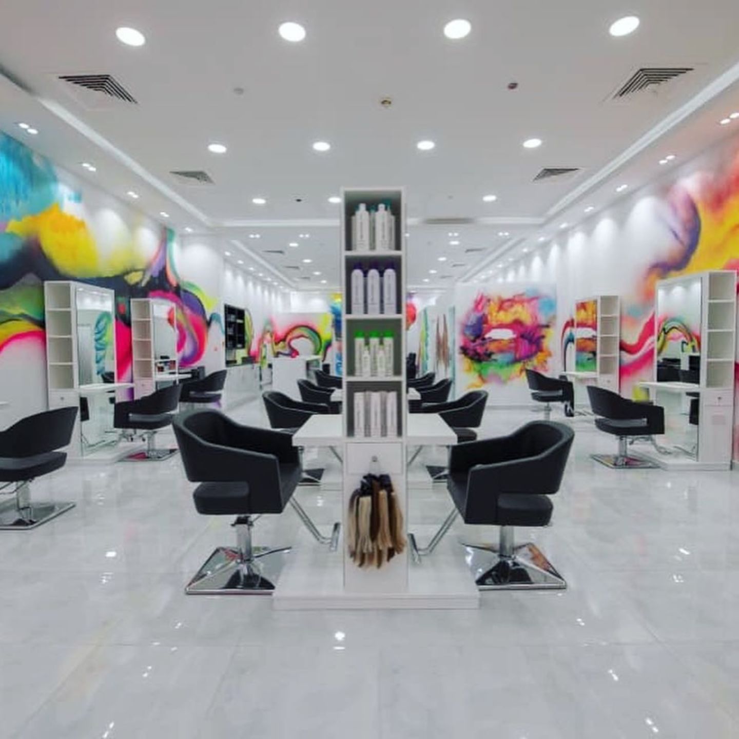 Color Iconic Ladies Salon(Beauty Salons) in Al Barsha 1, Dubai - HiDubai