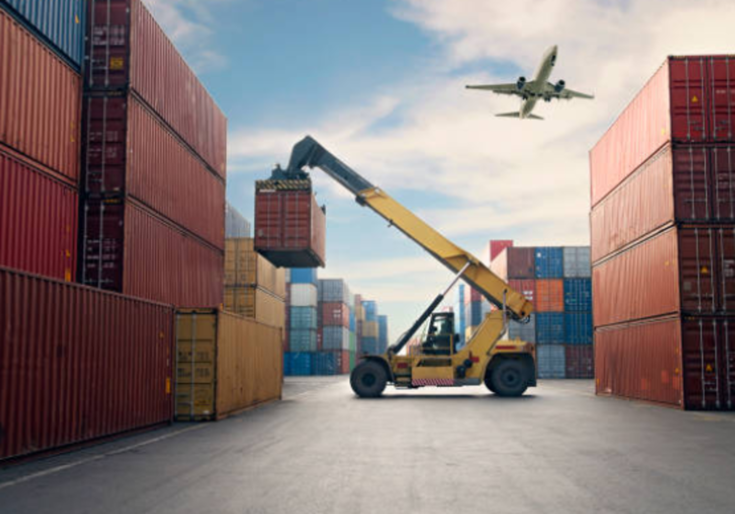 Mega Sea Shipping(Shipping) in Al Raffa, Dubai - HiDubai