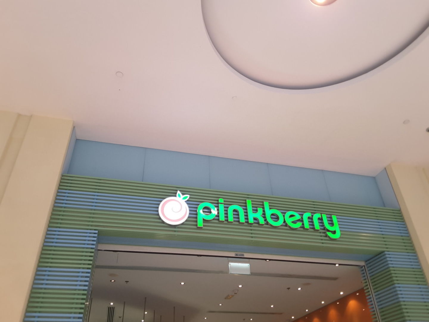 Pinkberry(Bakeries, Desserts & Sweets) in Burj Khalifa, Dubai - HiDubai