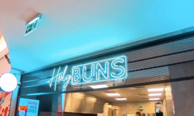 Holy Buns(Restaurants & Bars) in Al Muraqqabat, Dubai - HiDubai
