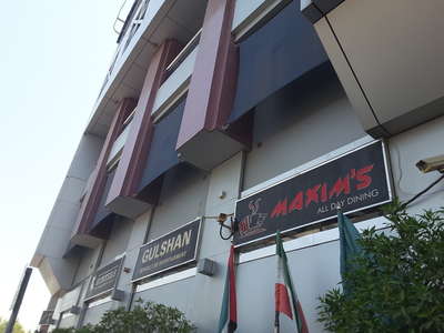 The Cyclone Restaurant(Restaurants & Bars) in Al Muteena, Dubai - HiDubai