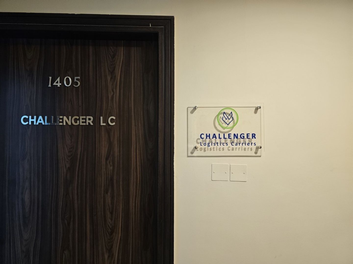 Challenger Logistics Dmcc(Shipping) in Jumeirah Lake Towers (Al Thanyah ...