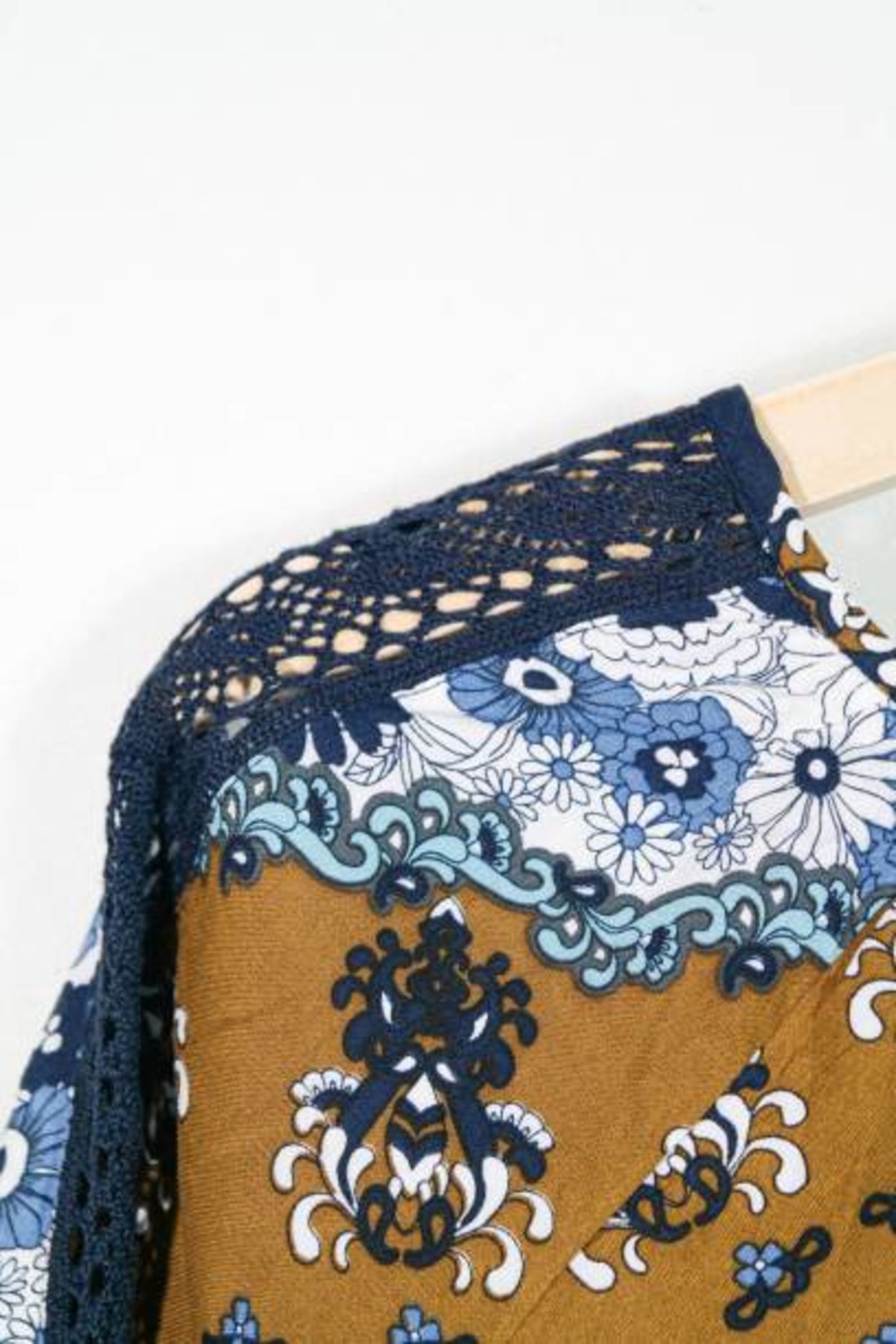 Hamdan Alawadhi Novelties Trading(Apparel) in Naif, Dubai - HiDubai