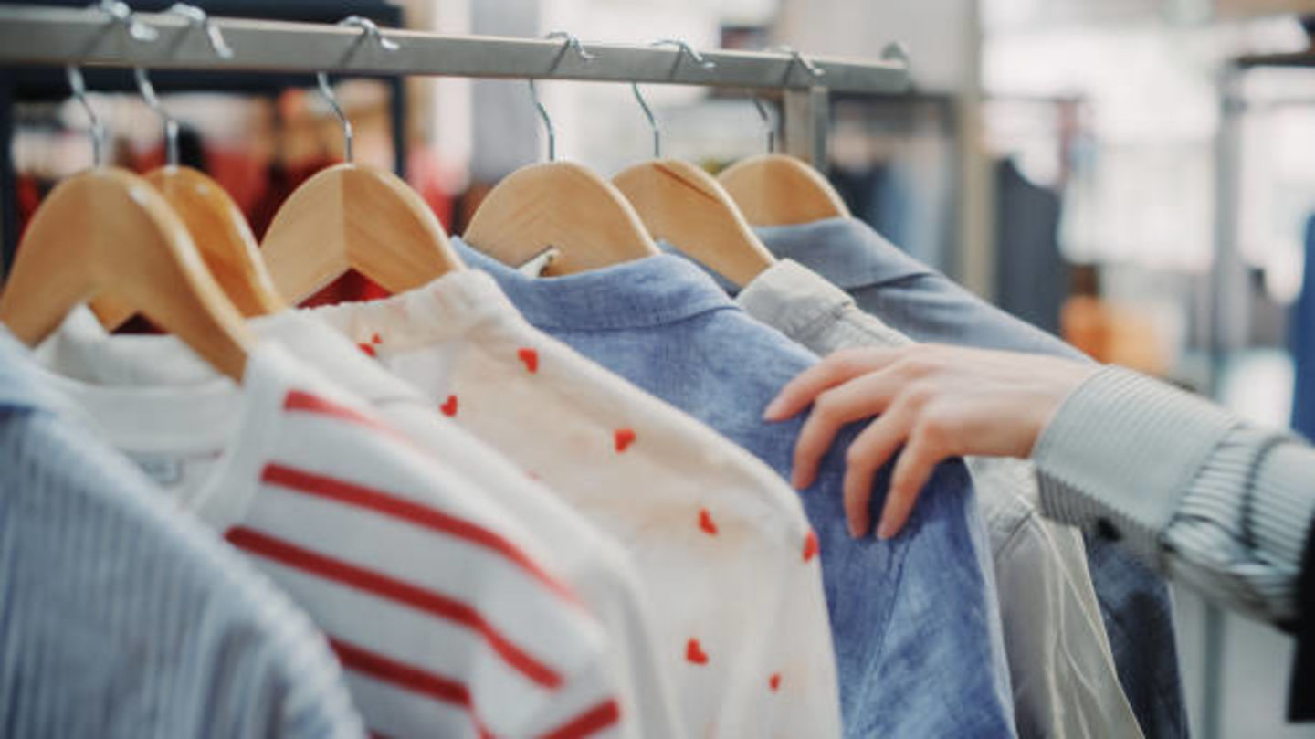 Kirti Star Textile Trading Co.(Apparel) in Al Buteen, Dubai - HiDubai