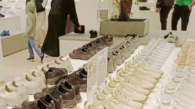 Duo Zou Lu(Apparel) in Hadaeq Shaikh Mohammad Bin Rashid, Dubai - HiDubai