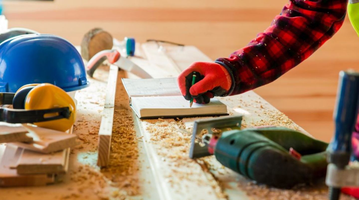 Al Satwa Carpentry(Hardware & Fittings) in Al Satwa, Dubai - HiDubai