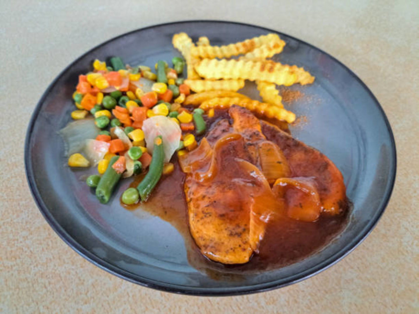 Kimo Gourmet(Restaurants & Bars) in Al Muraqqabat, Dubai - HiDubai