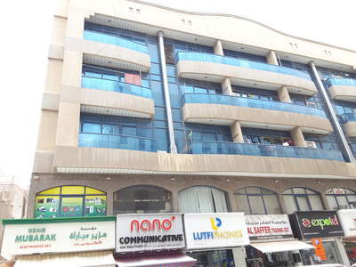 City Line Restaurant(Restaurants & Bars) in Ayal Nasir, Dubai - HiDubai