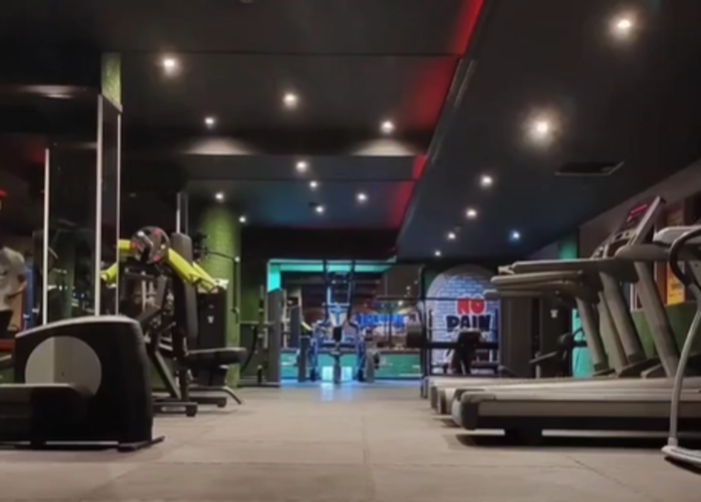 Al Zahabiya Gym(Gyms, Fitness Centres & Pools) in Al Muraqqabat, Dubai ...